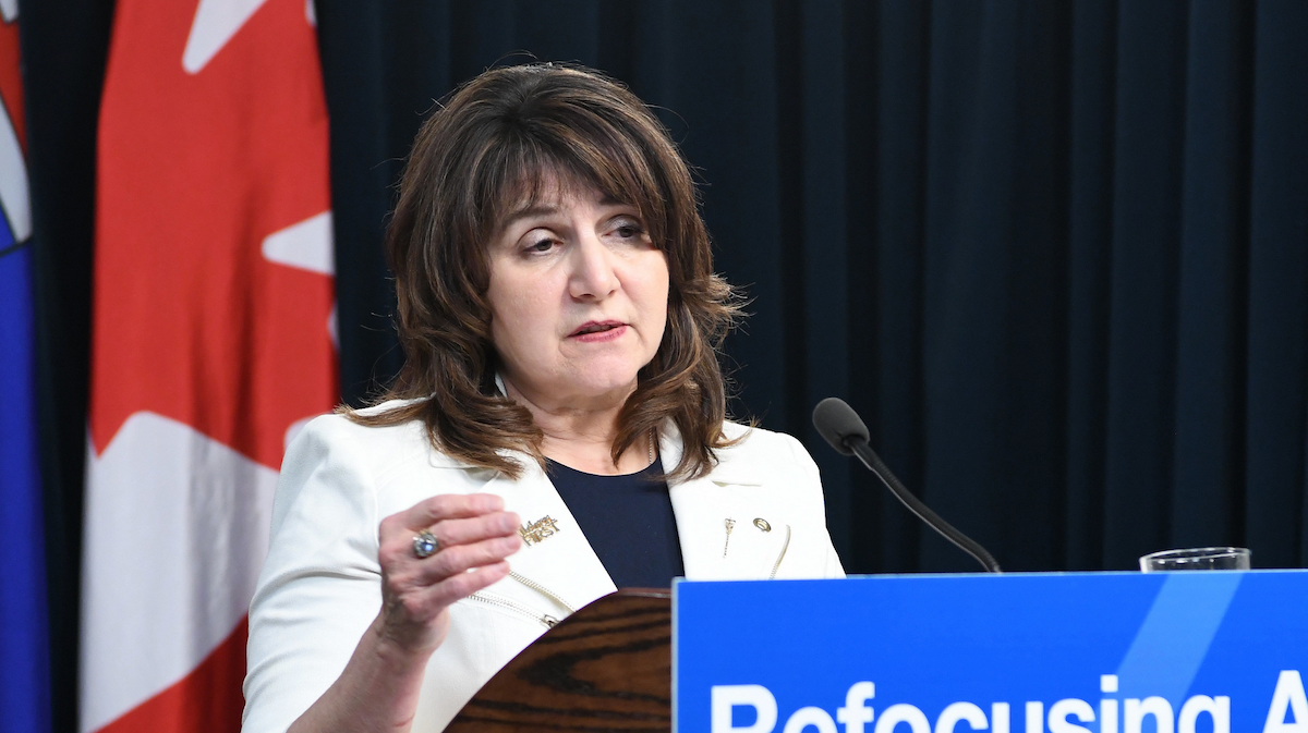 Alberta gov't clarifies flu and COVID shots can be booked next year ...